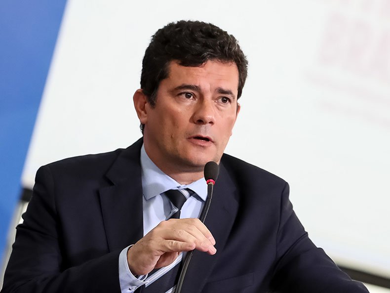 Moro Poupa Miliciano Ligado A Flávio Bolsonaro De Lista De Mais